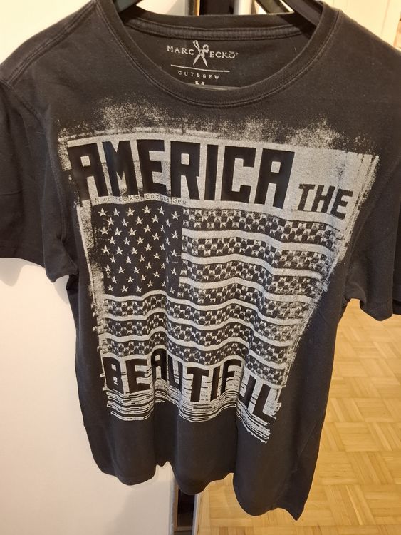 Marc Ecko T-Shirt Gr. M USA Flagge schwarz (Gebraucht) in sissach für ...