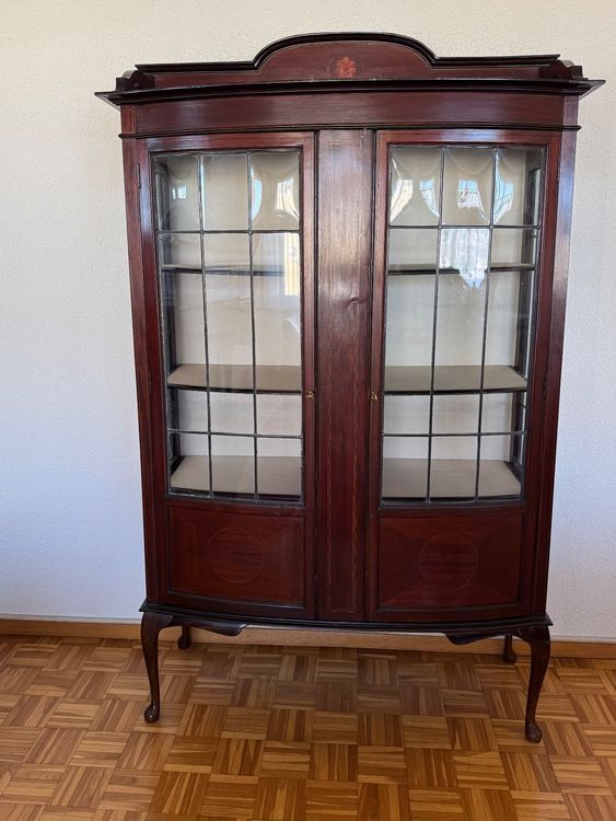 Elegantes Antike Mobel Gebraucht Bild