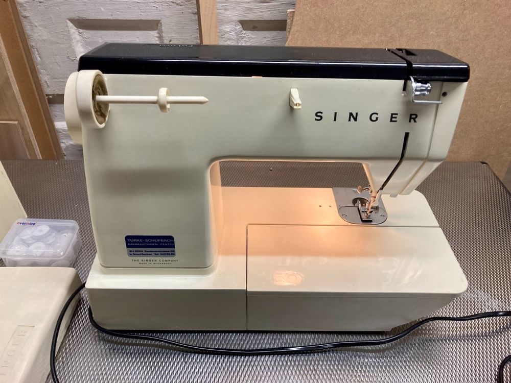Singer Futura 1000 (Defekt) in für CHF 2 – nur Abholung auf Ricardo kaufen