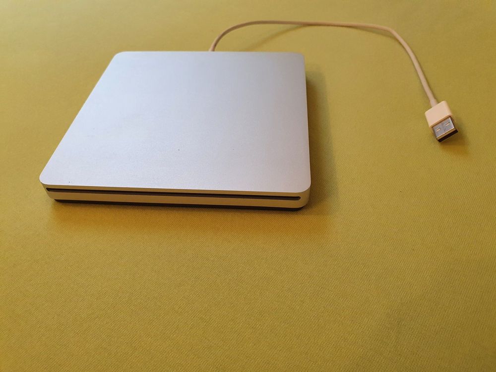 Apple SuperDrive DVD (Gebraucht) in Bitsch für CHF 34 – mit Lieferung ...