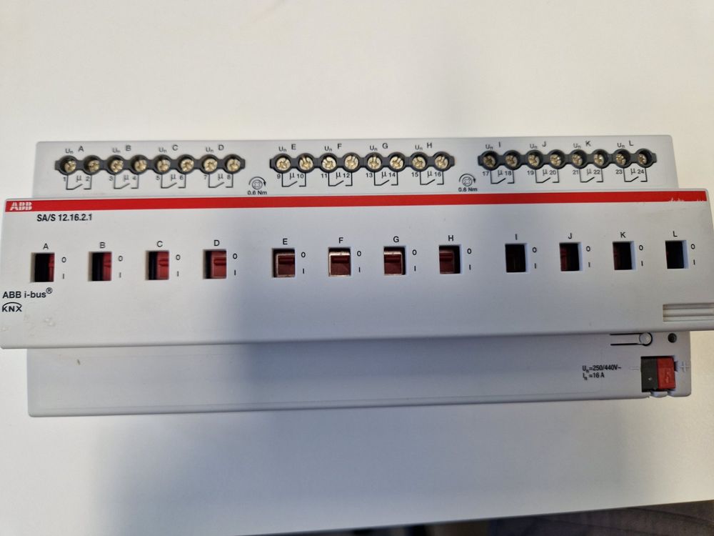 KNX ABB Aktor 12 fach (Gebraucht) in Steinen für CHF 125 – mit ...