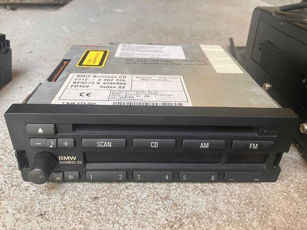 Bmw E36 Radio CD, Verstärker, CD-Wechsler (Gebraucht) in Siebnen für ...