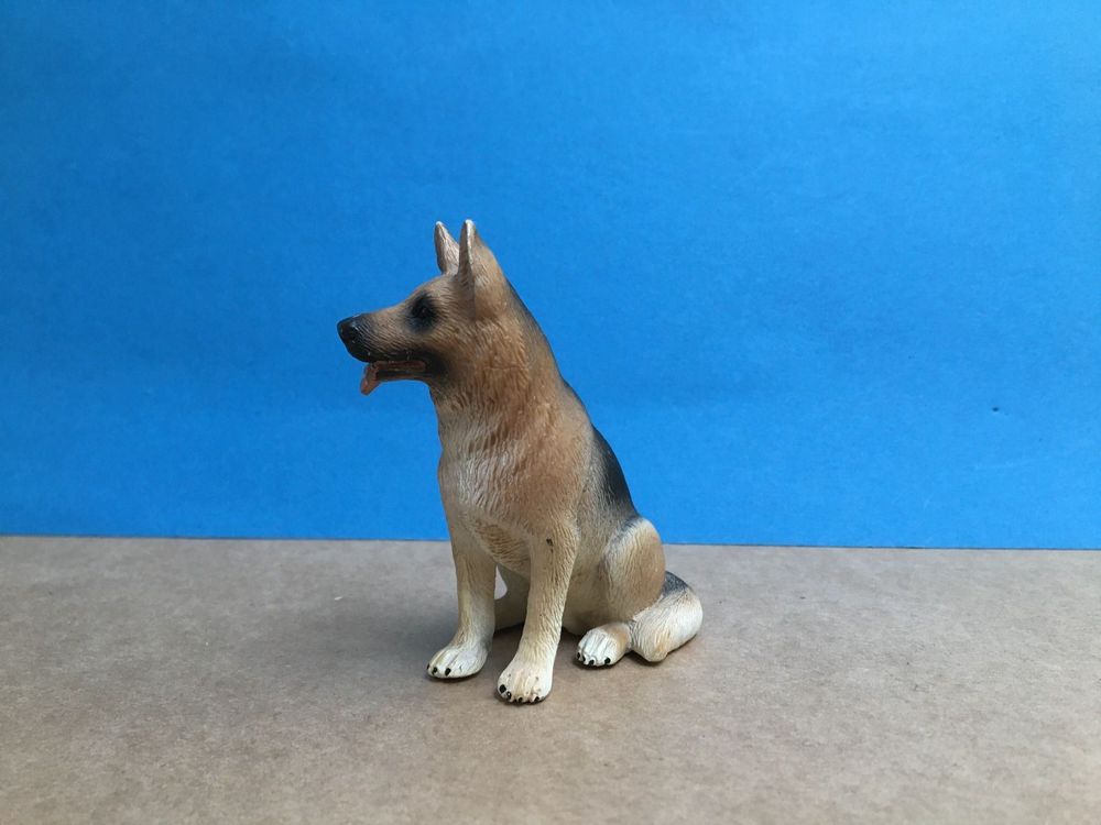 Schleich Schäferhund Rüde, sitzend Hund (Gebraucht) in Ennetbaden für CHF 10 – mit Lieferung auf ...