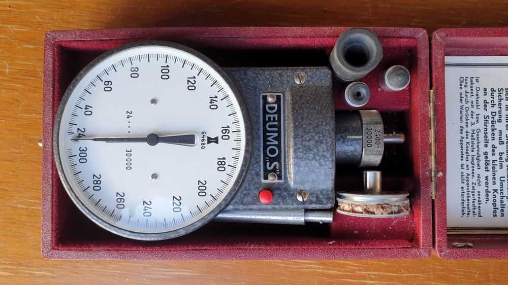 Drehzahl-Messgerät Deumo S (Gebraucht) in für CHF 1 – mit Lieferung auf ...