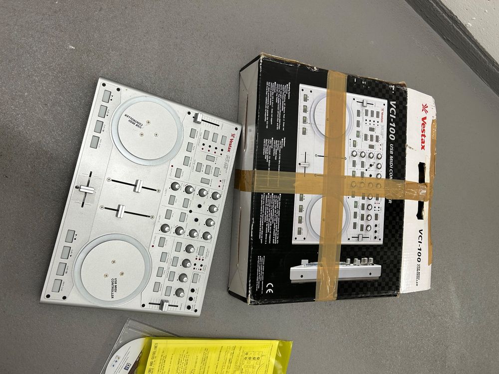 Vestax VCI 100 DJ Controller | Kaufen auf Ricardo