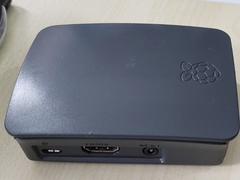 Raspberry Pi 3, Model B Inkl. Gehäuse | Kaufen auf Ricardo