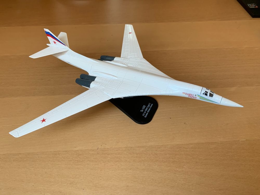 Flugzeugmodell Tupolev Tu-160 (Neu (gemäss Beschreibung)) in Kloten für ...