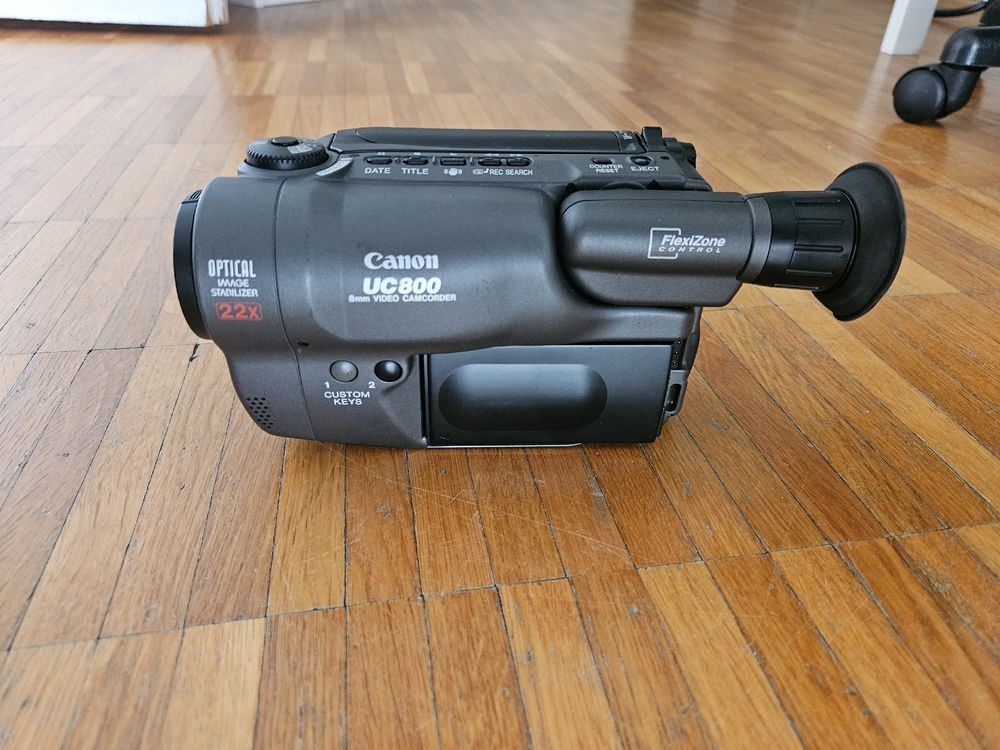 Canon UC800 8mm Camcorder - Top Zustand, viel Zubehör! (Gebraucht) in ...