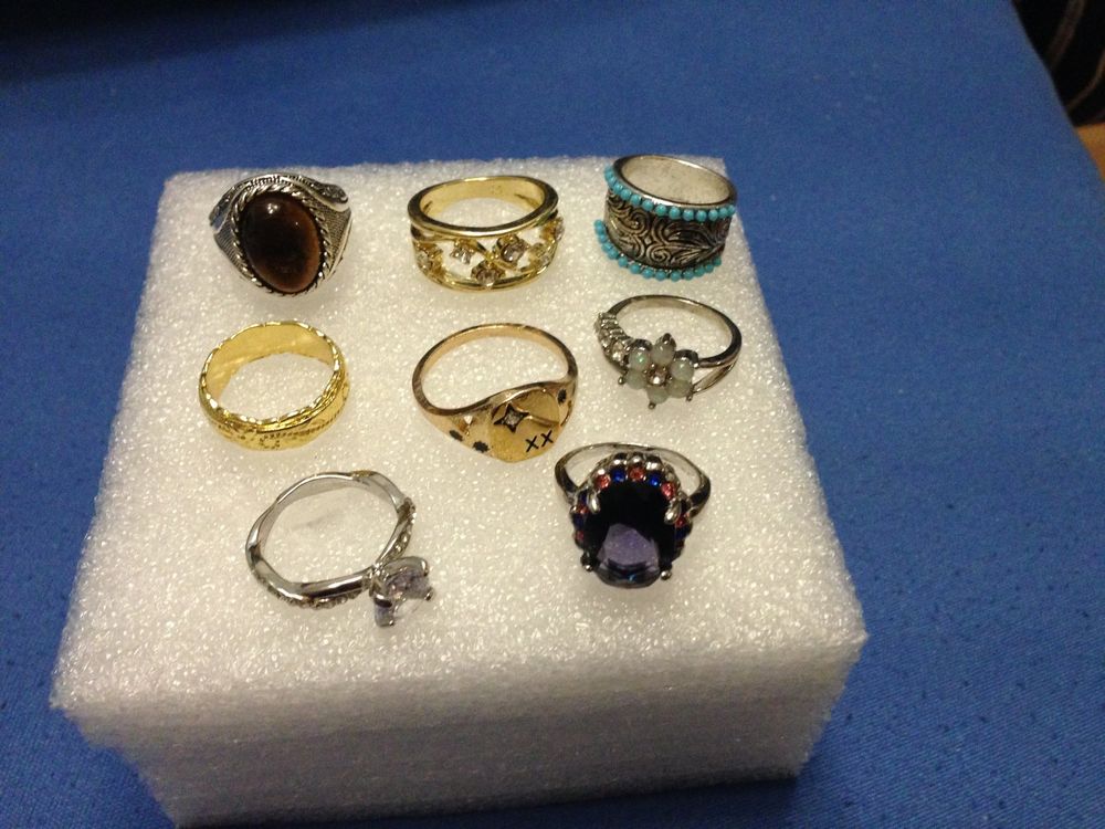 Modeschmuck Lot 8 Ringe für den Flohmarkt, versch. Grössen (Neu (gemäss ...