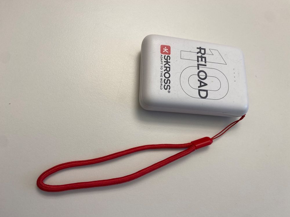 Powerbank Skross Reload 10 GRATIS Lieferung (Gebraucht) in Bülach für ...
