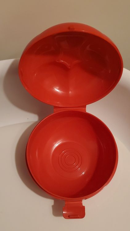 Boîte plastique rouge Tupperware | Kaufen auf Ricardo