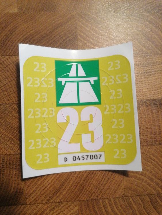 Autobahn Vignette 2023 (Neu und originalverpackt) in Luzern für CHF 23 – mit Lieferung auf ...