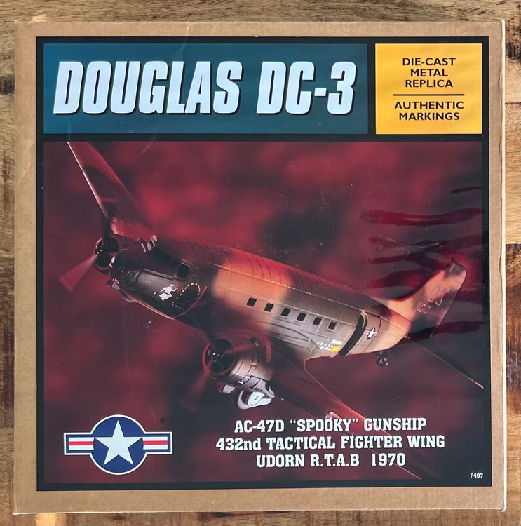 ERTL 1/72 Douglas DC-3 AC-47D „Spooky Gunship“ 432nd (Neu und ...
