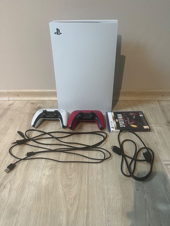 Sony PS5 Disc Edition + 2 Controllers + Game (Neu (gemäss Beschreibung ...