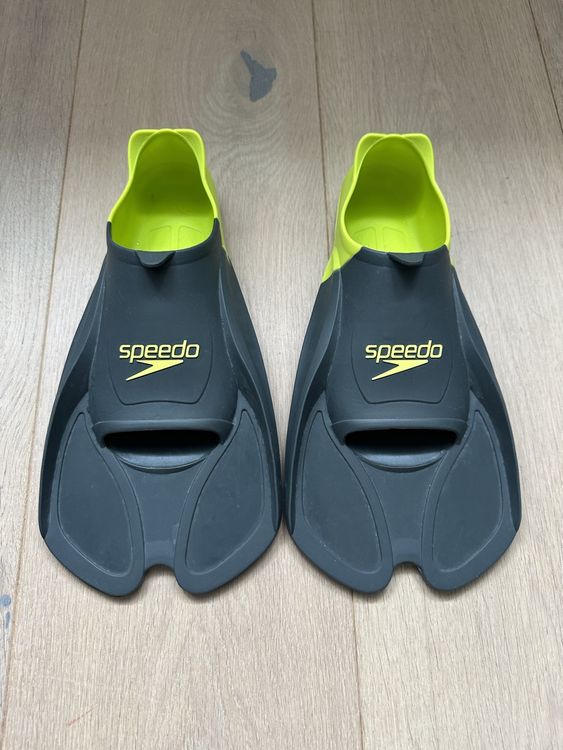 speedo Flossen Gr. 35-36 (Gebraucht) in Brunnen für CHF 16 – mit ...