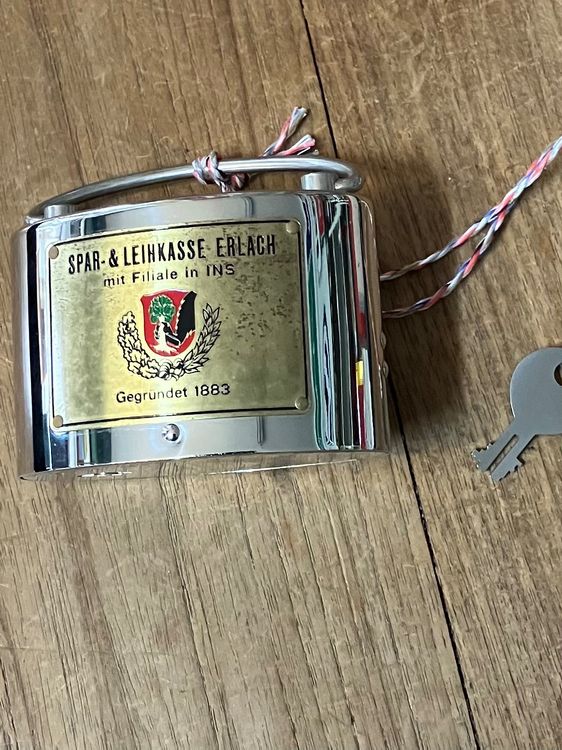 KÄSSELI MIT SCHLÜSSEL !! SPAR- & LEIHKASSE ERLACH (Gebraucht) in Basel für CHF 39 – mit ...