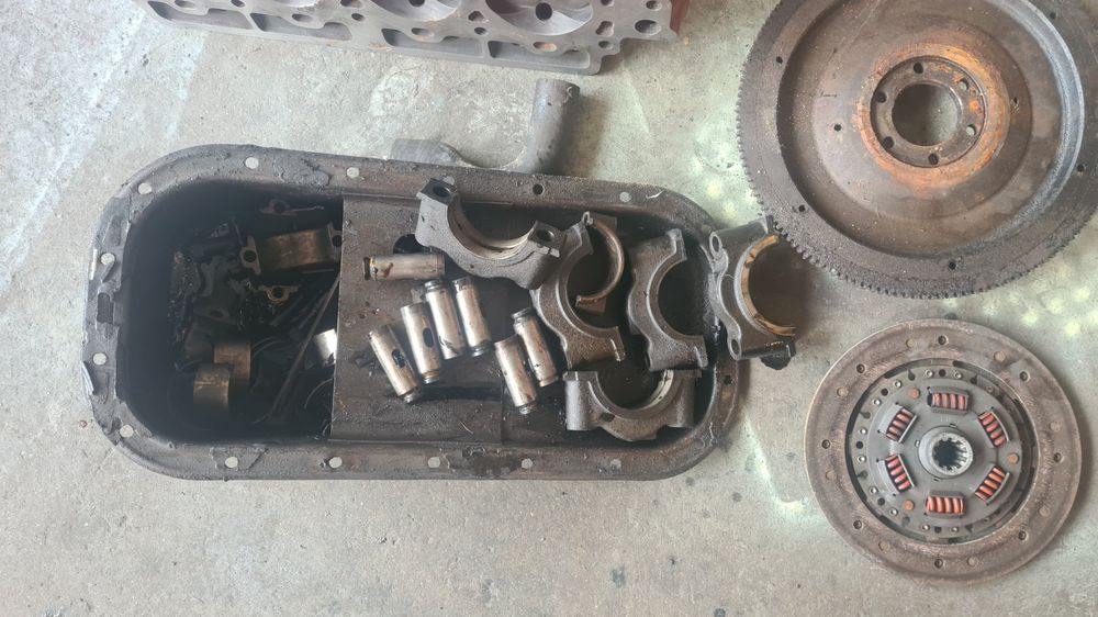 VOLVO Motor B18 Teile (Gebraucht) in St. Gallen für CHF 2000 – nur ...