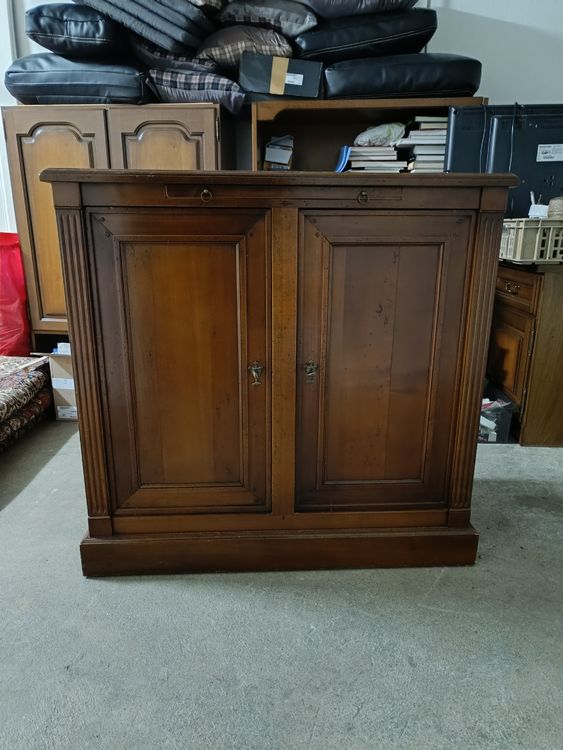 Antiker Holzschrank mit Schreibauflage (Gebraucht) in Oberdorf NW für CHF 50 – nur Abholung auf ...