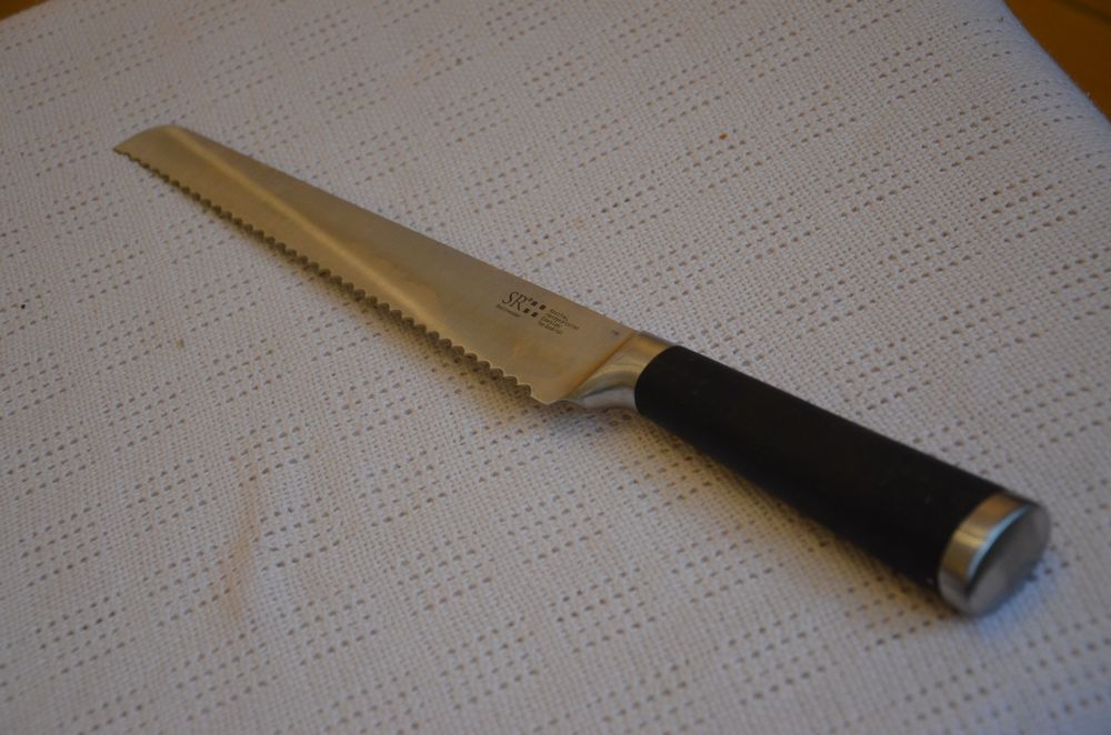 BROT MESSER (Gebraucht) in Chiasso für CHF 2 – mit Lieferung auf Ricardo kaufen