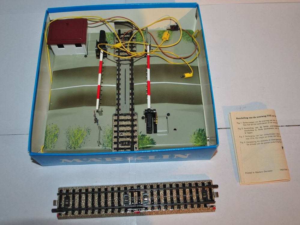 Märklin Bahnübergang M-Gleis 7192 (HLB038) (Gebraucht) in Aarwangen für ...