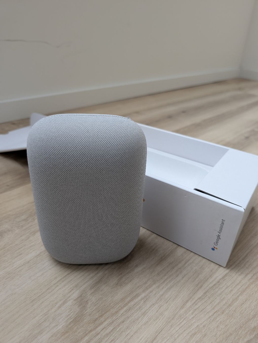 Google Nest Audio - Smart Speaker - Like New - Boxed (Neu (gemäss ...