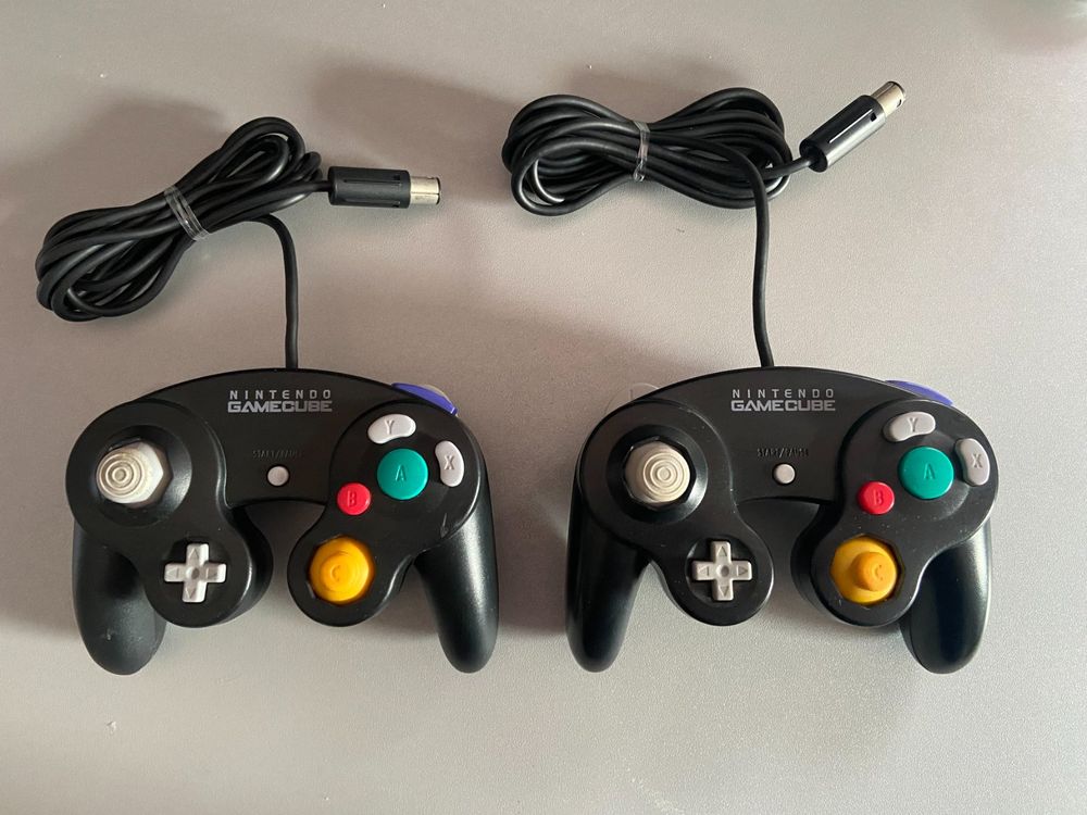 2 Nintendo GameCube Original Controllers Pad's (Gebraucht) in Rivera ...