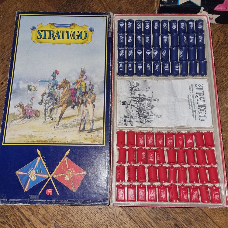 Jeu Stratego vintage (Gebraucht) in Fribourg für CHF 15 – mit Lieferung auf Ricardo kaufen