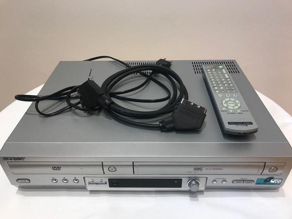 Videogerät VHS / DVD Player (Gebraucht) in Gerzensee für CHF 10 – nur ...