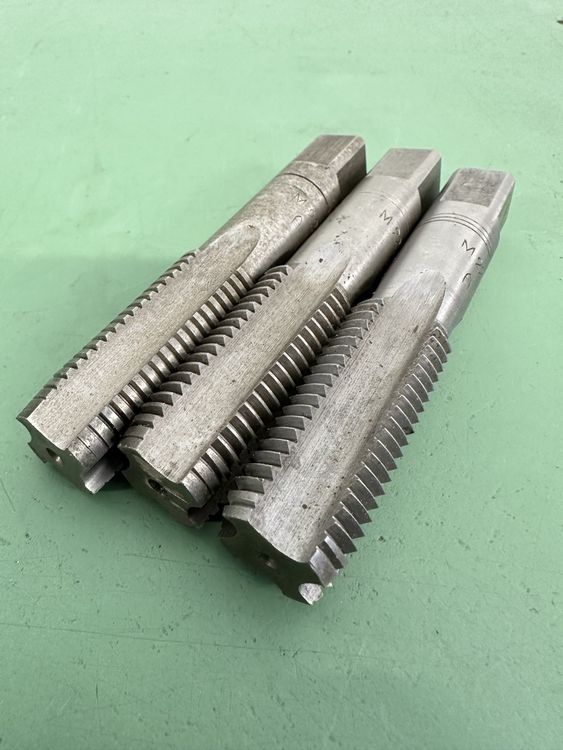 Gewindebohrer, Threading Tap M22 (Gebraucht) in Aarberg für CHF 20 ...