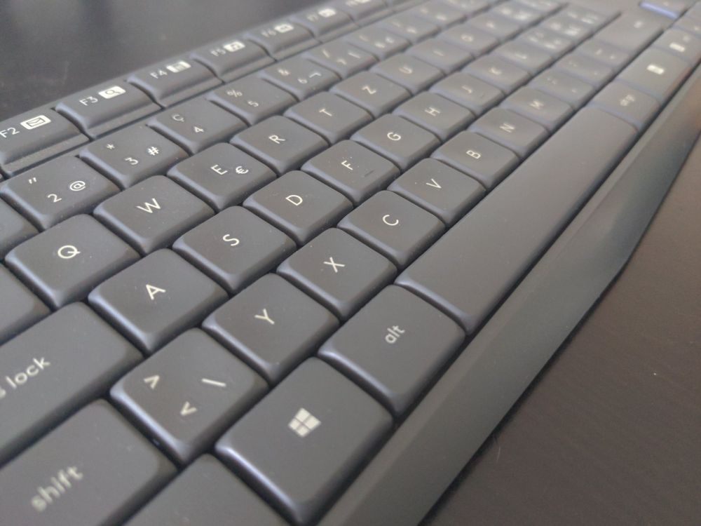Logitech K235 Tastatur und Maus (Gebraucht) in LUZERN für CHF 14 – mit ...