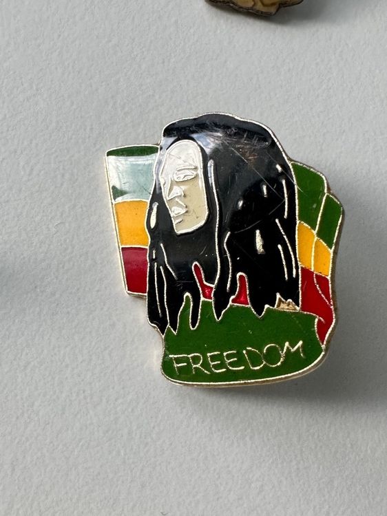 Bob Marley Freedom Pin (Gebraucht) in Gutenswil für CHF 4 – mit ...