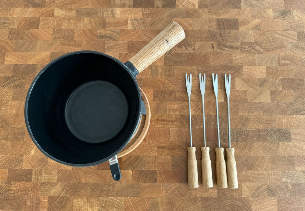 Fondue Caquelon Set Boska Pro Gusseisen/Holz (Gebraucht) in Baden für ...