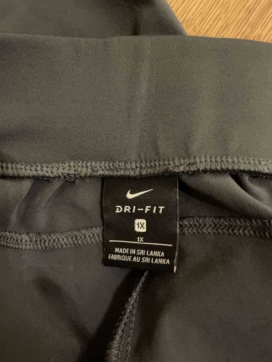 Sport/Freizeithose 7/8 NIKE Plus Gr. 1XL (Neu (gemäss Beschreibung)) in ...