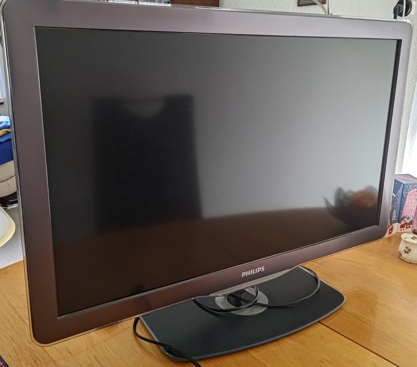 Philips 32PFL7605H, 32"LED, FullHD, 100Hz, DLNA, Ambilight 2 (Gebraucht ...