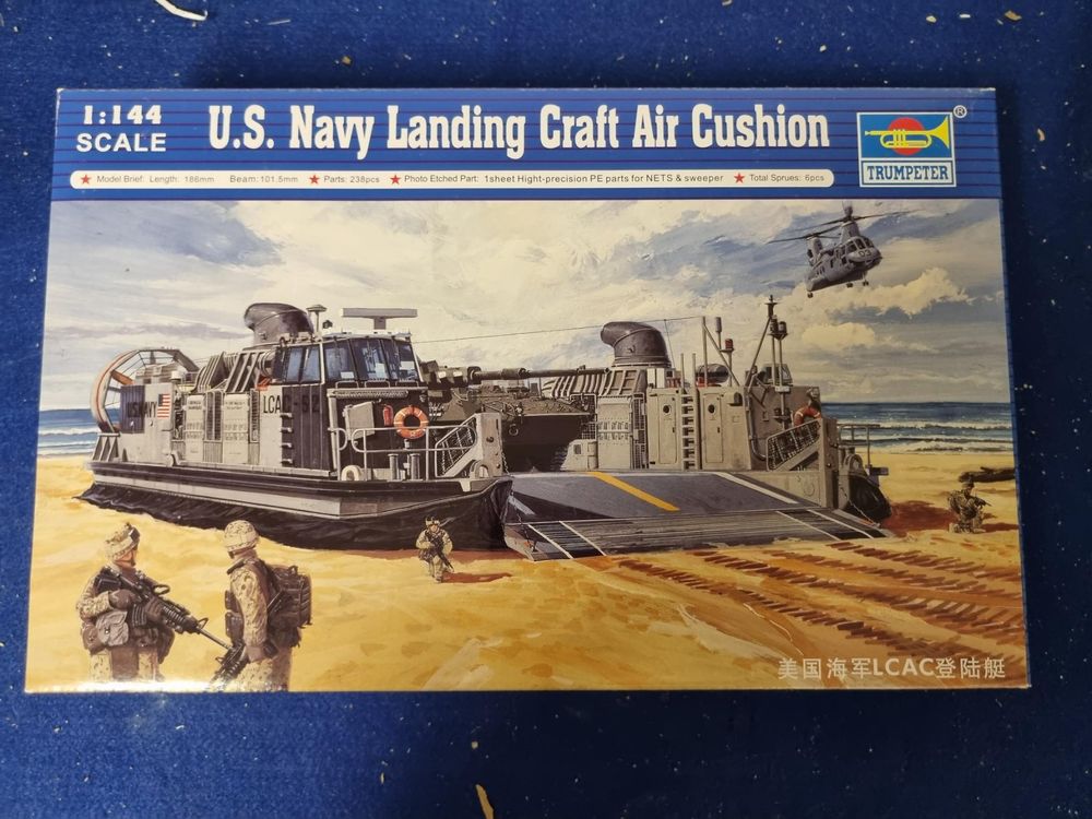 U.S. Navy Landing Craft Air Cushion (Neu (gemäss Beschreibung)) in Wettingen für CHF 21 – mit ...