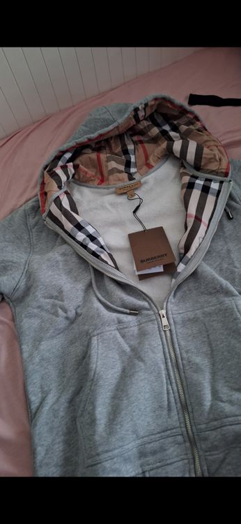 burberry zipper (Neu und originalverpackt) in Burgdorf für CHF 120 ...