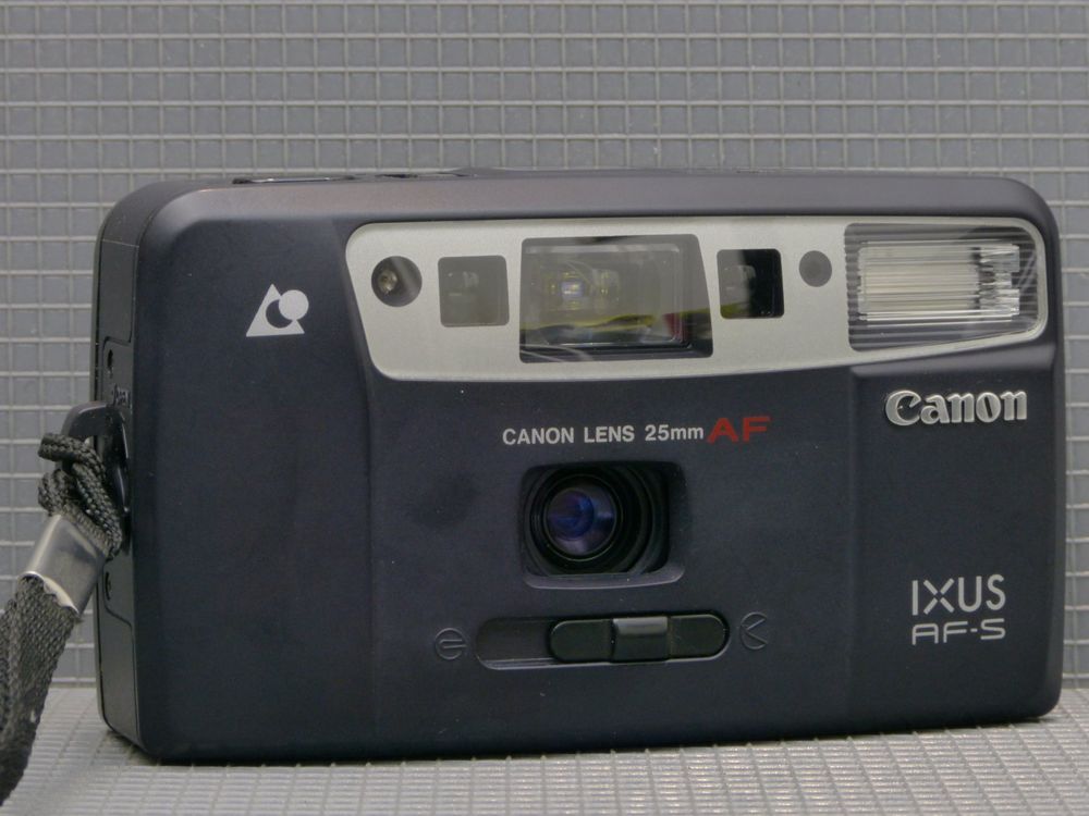 Canon IXUS AF-S Kamera mit APS Film im Gehäuse (Gebraucht) in Rheineck ...