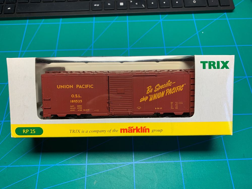 TRIX 24900 US Boxcar Union Pacific O.S.L #189525, roues RP25 | Kaufen ...