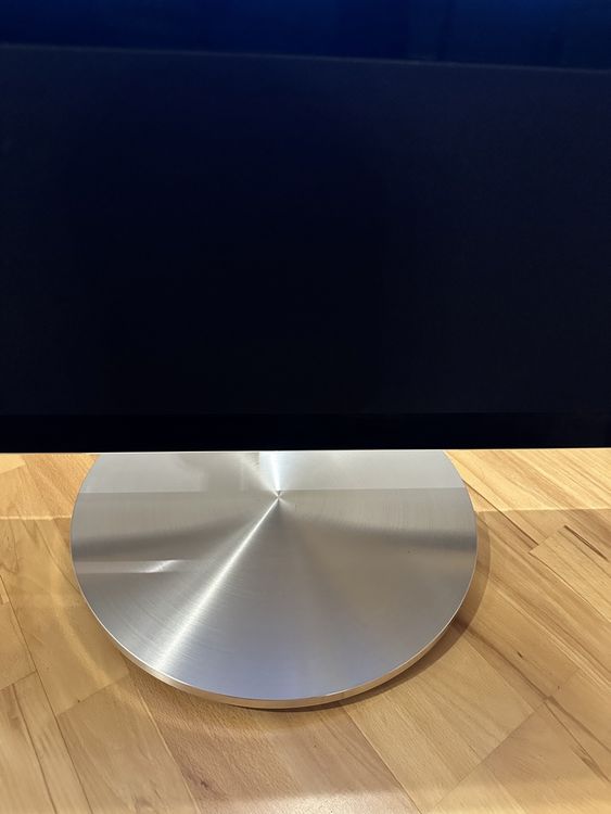 BeoVision 11 - 40 mit Bodenstandfuss & Beo 4 Joystick (Gebraucht) in ...