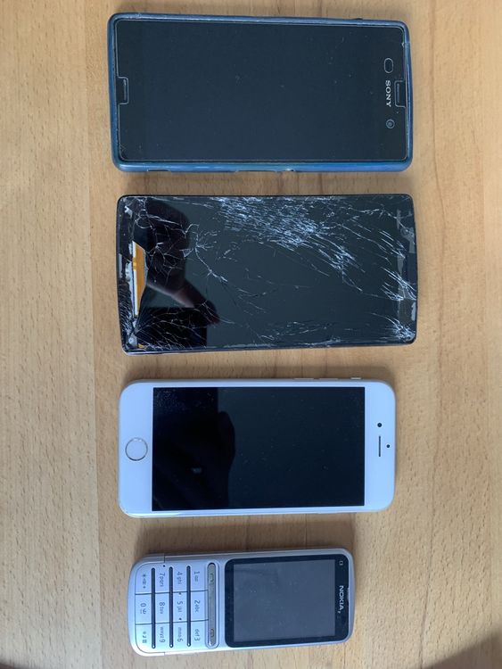 Schone Alte Kaputte Handys Verkaufen Bilder