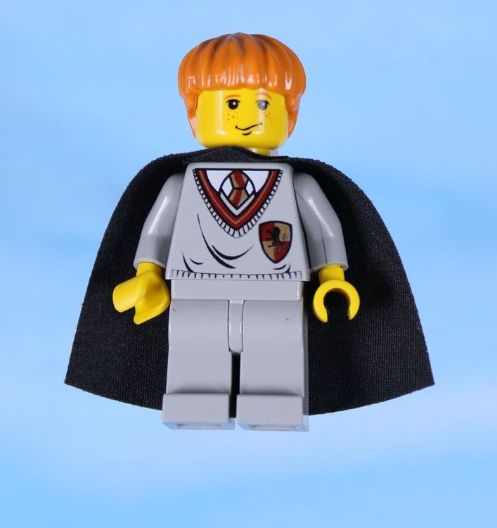 LEGO Harry Potter Minifigur Ron Weasley - Gryffindor Shield | Kaufen ...
