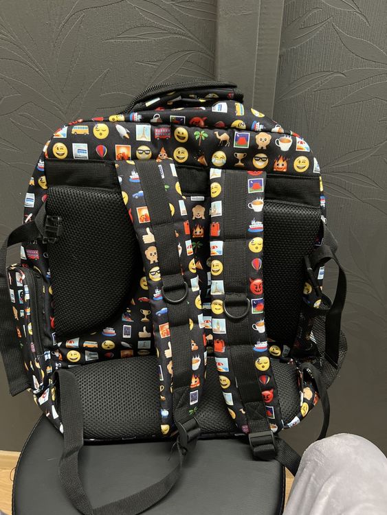 Handgepäck Rucksack Emoji Easyjet (Gebraucht) in Neuendorf für CHF 15 ...