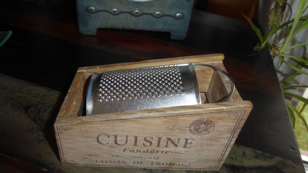 Vintage Küchen Raffel für Ingwer Zitronen Knoblauch ect Holz (Gebraucht ...