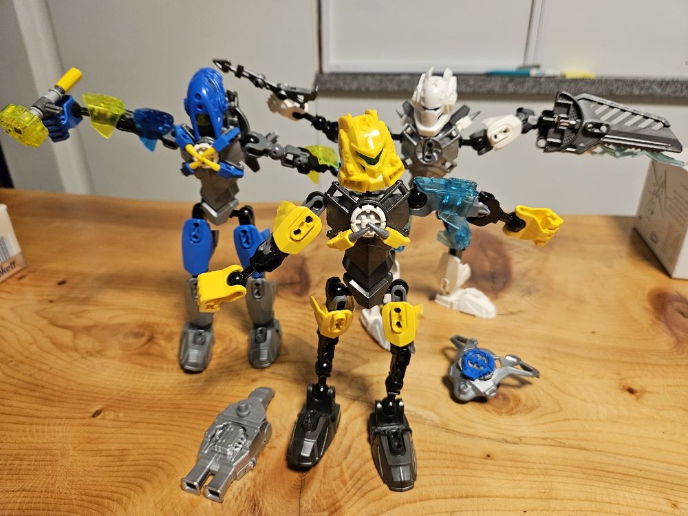 Lego Hero Factory 3 Figuren | Kaufen auf Ricardo