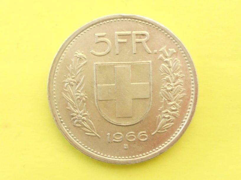5 Franken Schweiz Silber 1966 (Gebraucht) in Hünibach für CHF 10 – mit Lieferung auf Ricardo kaufen