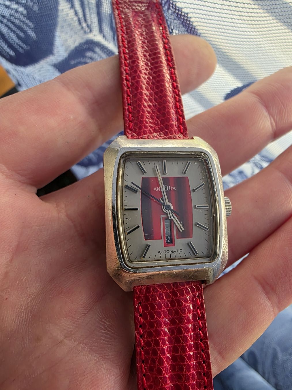 Angelus montre vintage automatique, bracelet rouge vif! (D'occasion) à ...
