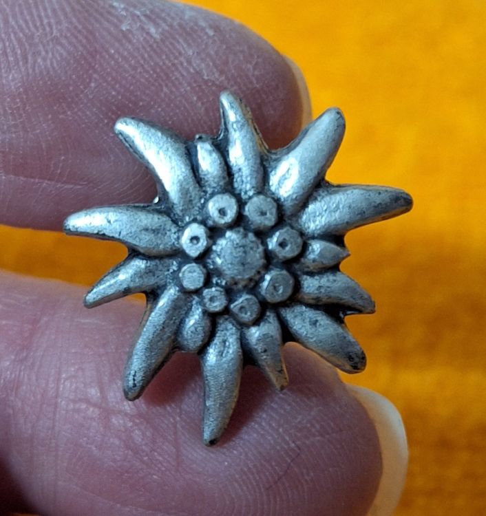 Neu: Pin Edelweiß klein antiksilber (Neu (gemäss Beschreibung)) in Muri ...