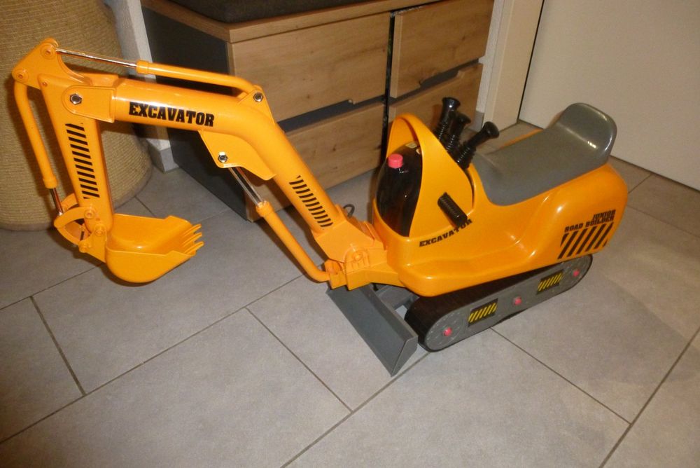 spiel bagger mit funktionen zum draufsitzen | Kaufen auf Ricardo