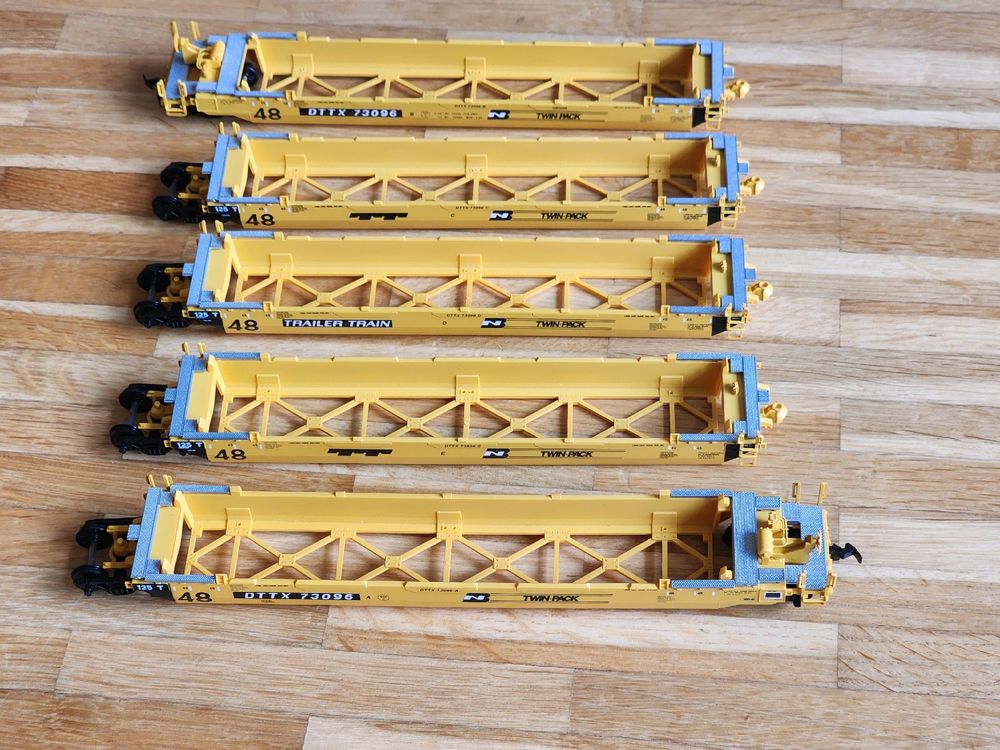 Athearn Gunderson Maxi-3 BN Twin Stack - Container Wagen (Neu (gemäss ...
