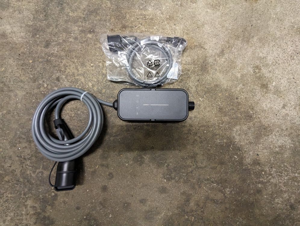 BMW Flexible Fast Charger Typ E+F (10A) | Kaufen auf Ricardo